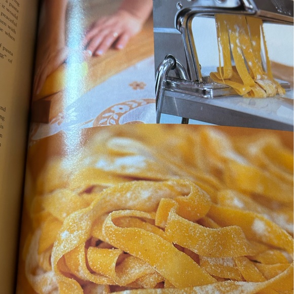 Nigella Lawson | Kitchen | Nwt Nigella Lawson Nigella Bites Cookbook ...